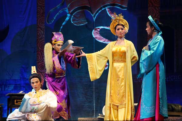 Tuong Folk Performance - All about Vietnamese Traditional Opera